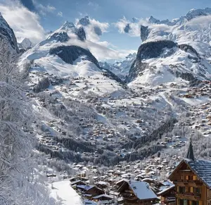 AmazingSceneryPhone by DatBoi24 - PAYDAY 3 Mods | ModWorkshop